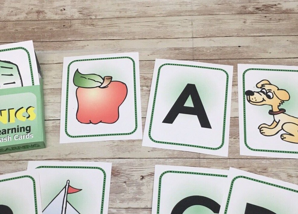 PHONICS - Busy Bee Preschool Learning - 52 Educational Flash Cards