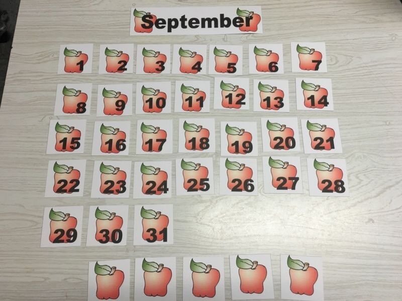 Apple Theme September - 31 Laminated Calendar Squares + Blank Cards