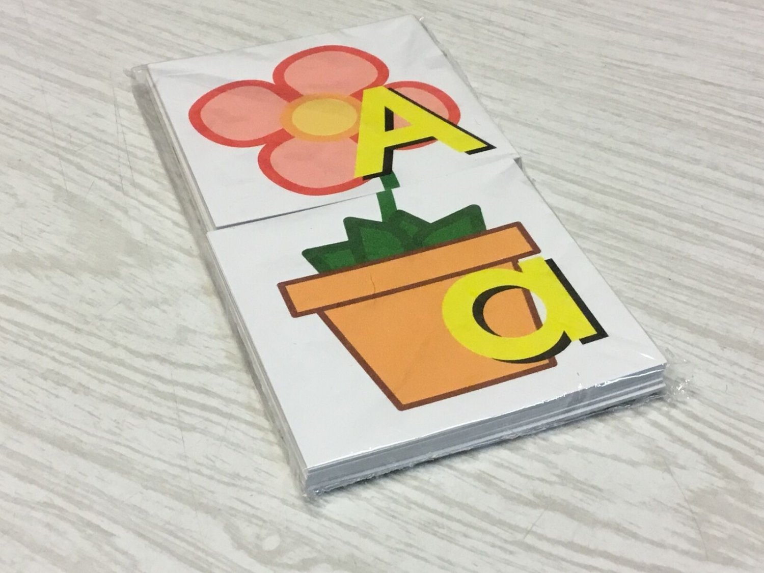 FLOWER POT - Uppercase Lowercase Match - Teaching Supplies READING