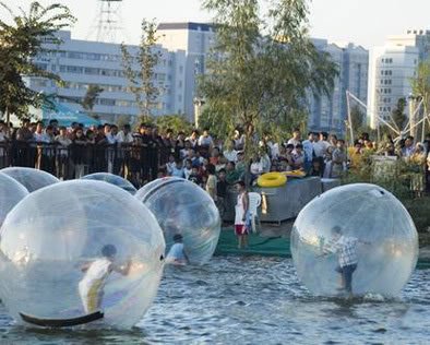 0.7mm TPU Tarpaulin Water Walking Ball 2M Diameter