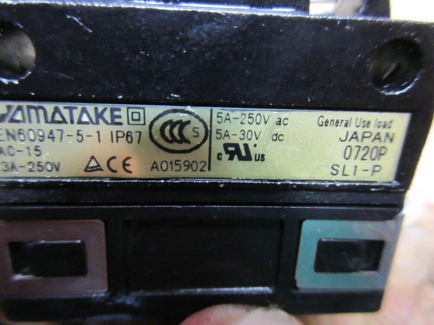 BROTHER CNC YAMATAKE HONEYWELL SWITCH EN60947-5-1 IP67 AC-15 SL1-P LOT ...