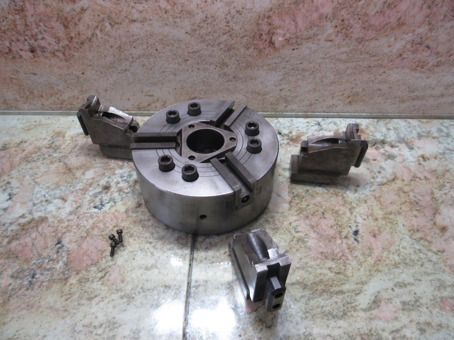 KITAGAWA DAEWOO PUMA 10 CNC LATHE 10" INCH HYDRAULIC CHUCK H0B-10 HOB-10