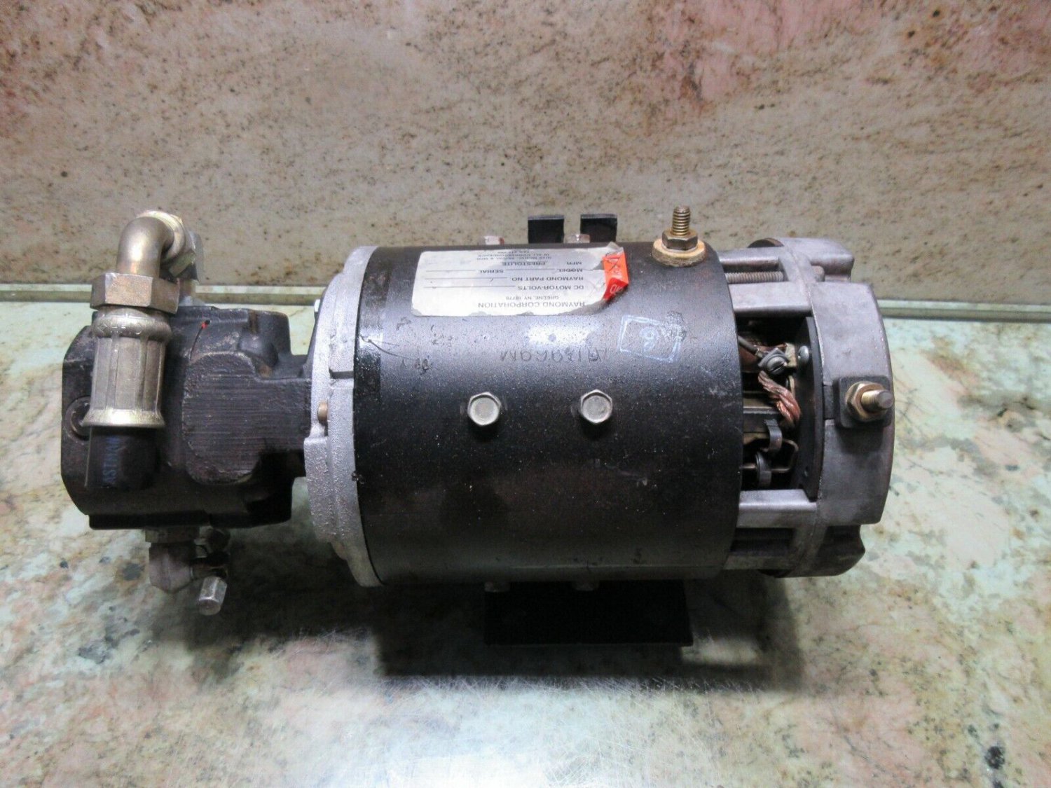 RAYMOND CORP INDUCTION MOTOR AU1969M 570-000 FORKLIFT 211.4D.R40TT