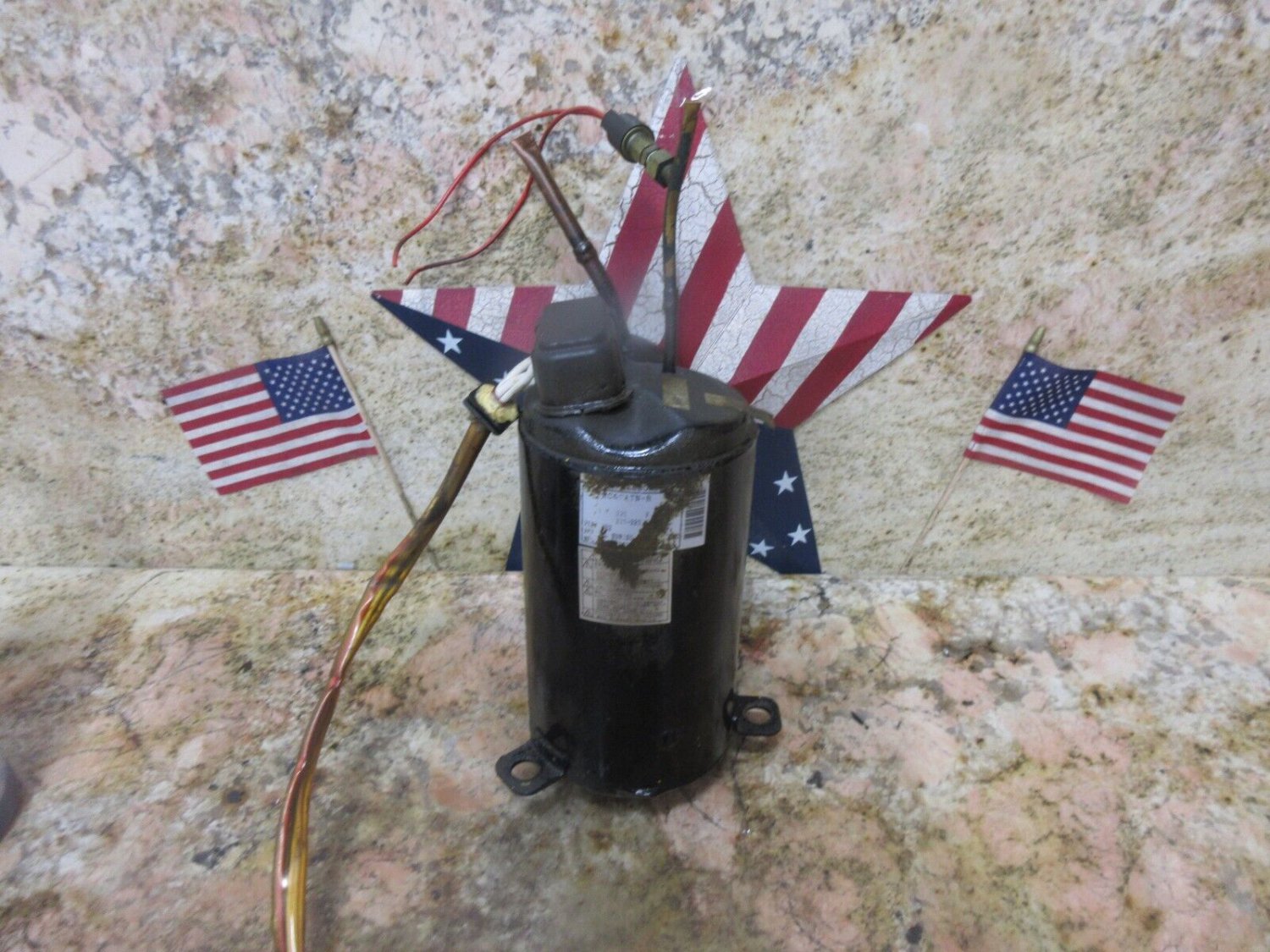 DAIKIN OIL CHILLER 1998 MATSUURA RA-3FDC COMPRESSOR RC60ATN-R 220V