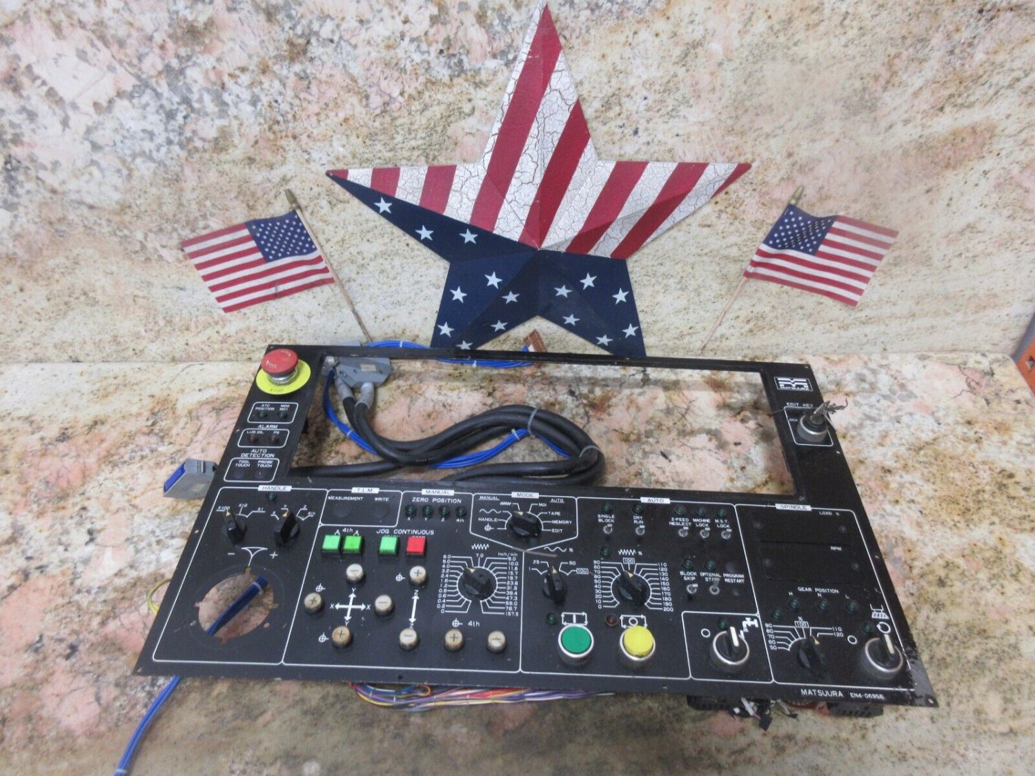 MATSUURA MC-800VDC CNC VERTICAL MILL MAIN OPERATOR CONTROL PANEL EN4-0695B