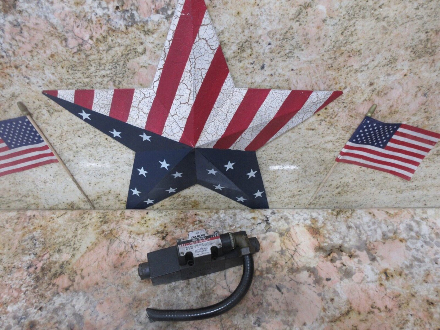 DAIKIN SOLENOID VALVE JSW-G02-2CA-12 MFG 11 AC100V