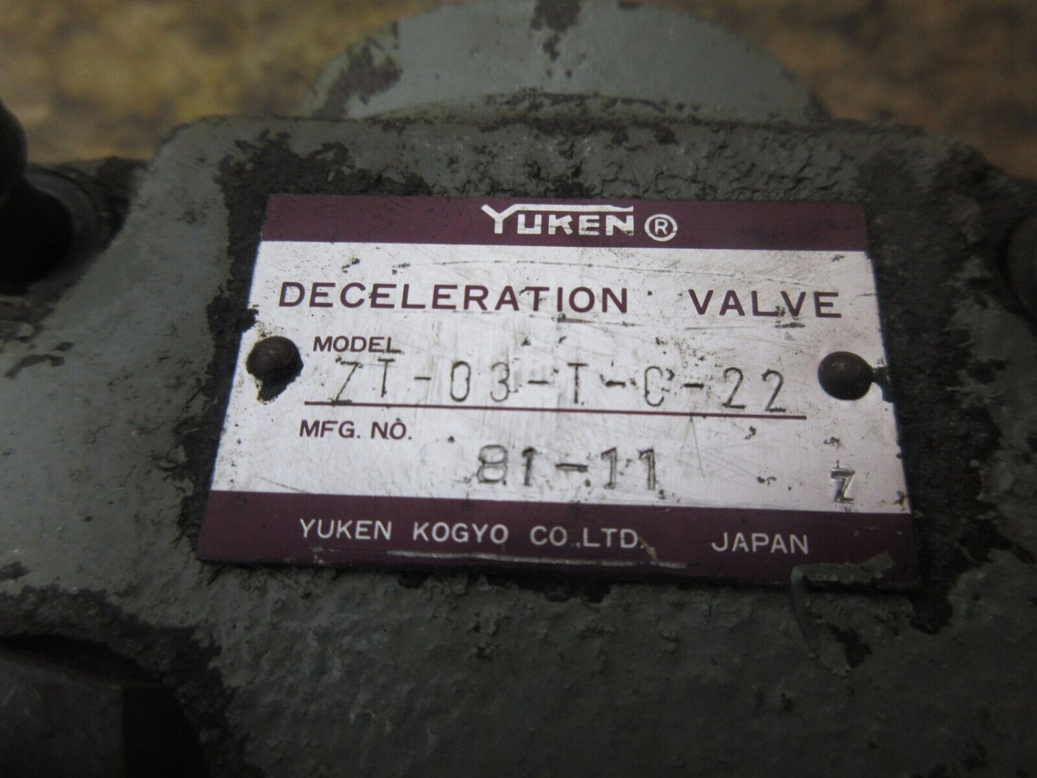 YUKEN DECELERATION VALVE ZT-03-T-C-22 81-11
