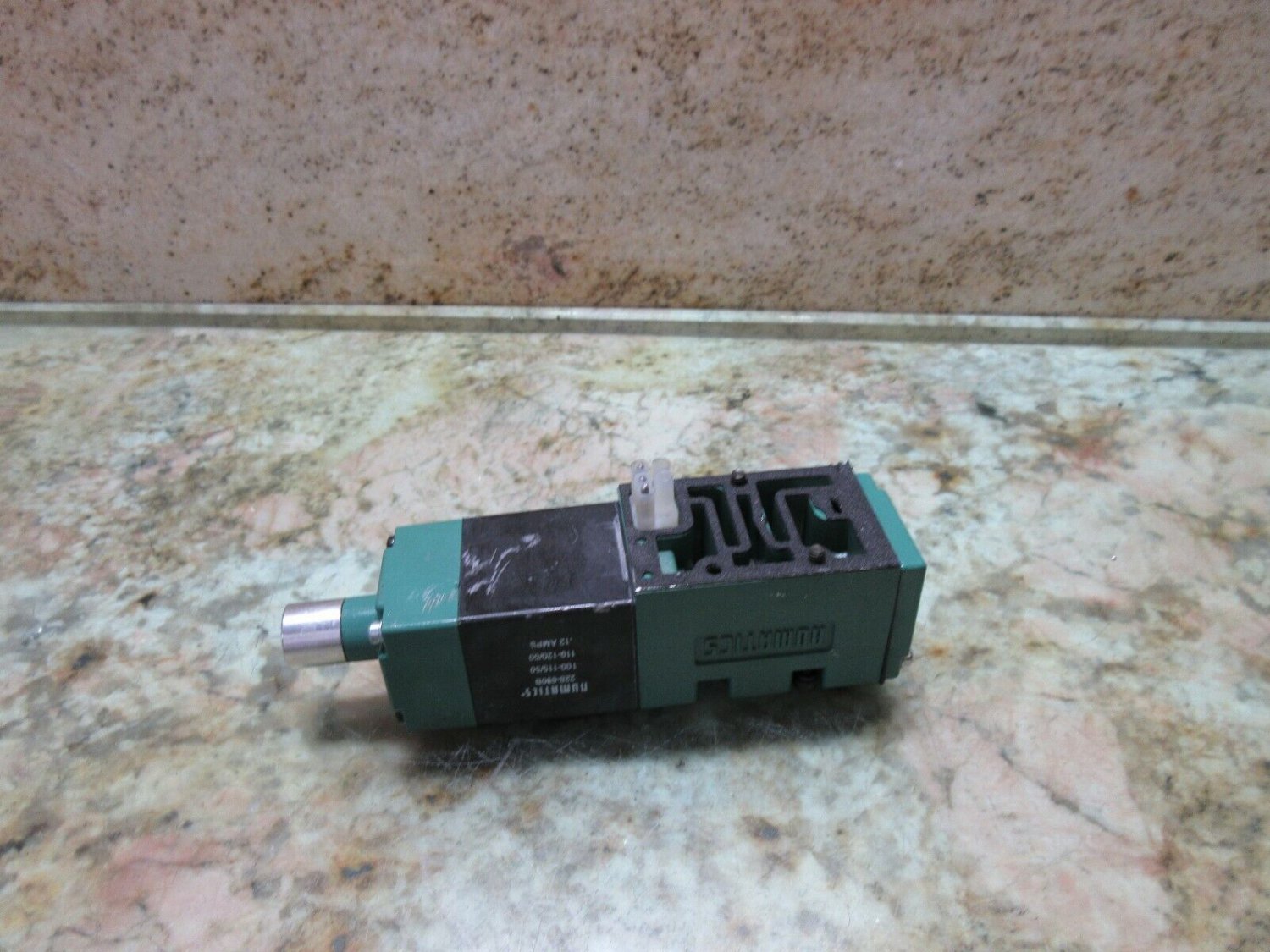 NUMATIC VALVE 152SA400K011B30 228-690B .12AMPS