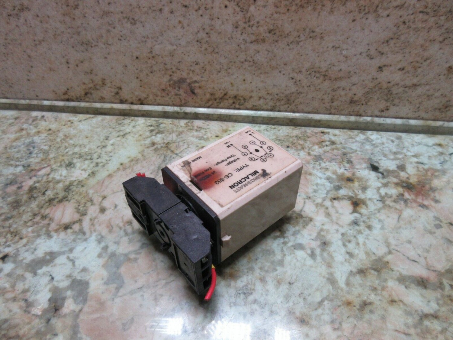 CINCINNATI MILACRON CONTACTOR TIMER TYPE: CS-353