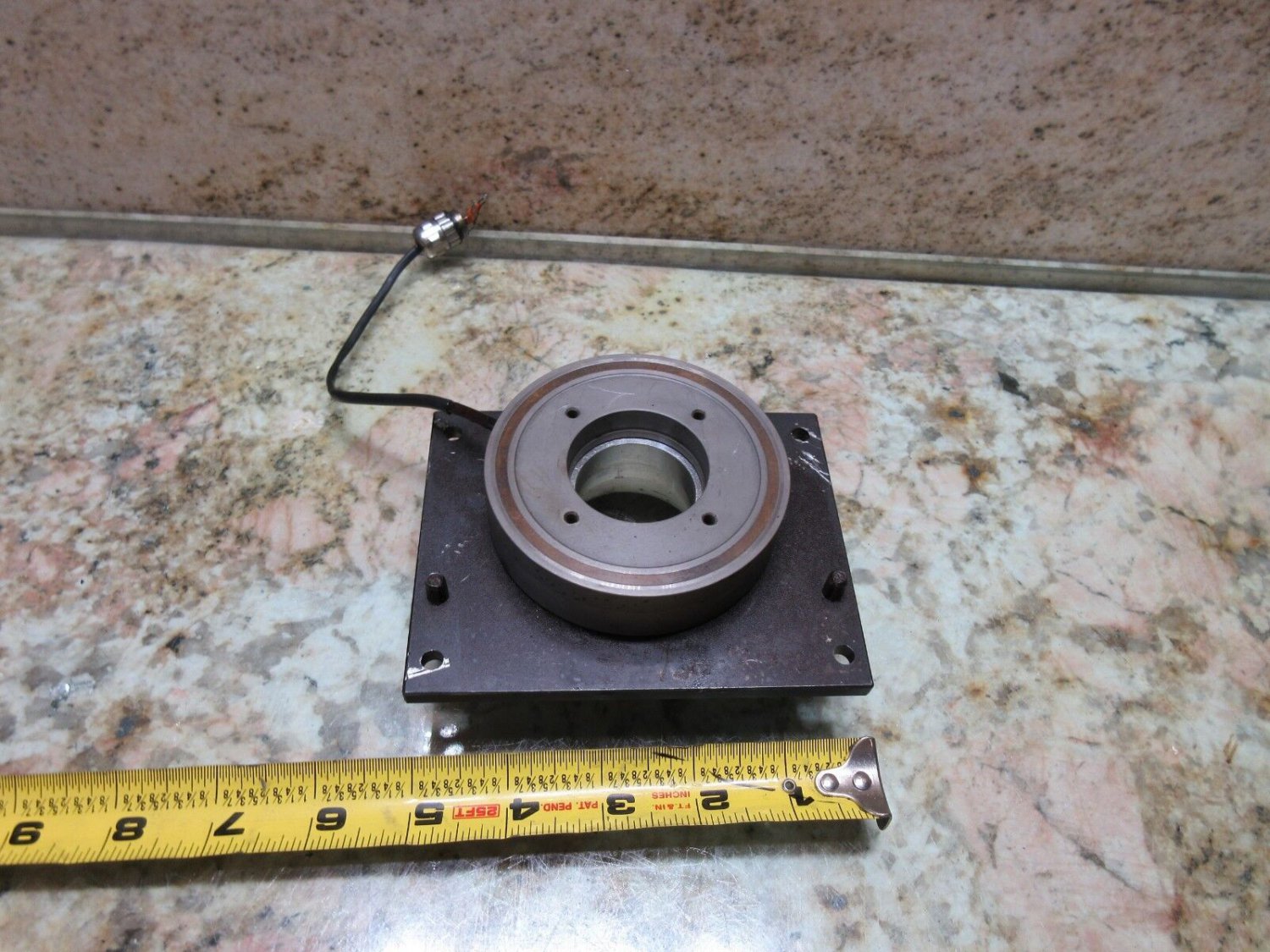 THIELENHAUS HONING GRINDER ROTATING ENCODER BRAKE CLUTCH KM130 A2A