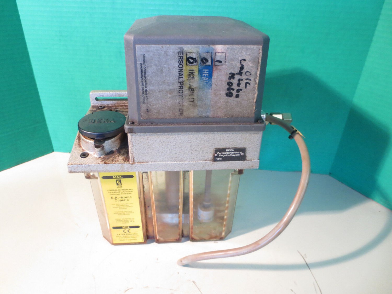 BEKA CENTRAL LUBRICATION LUBE TANK OIL PUMP E-33 970/32 E-3397 SYSTEM ...