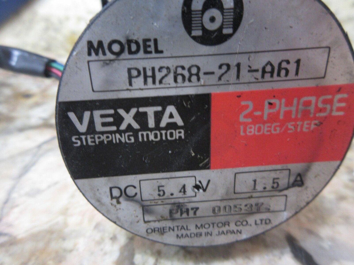 ORIENTAL VEXTA STEPPING MOTOR PH268-21-A61 DC5.4V 1.5A PW7 00537 EACH 1
