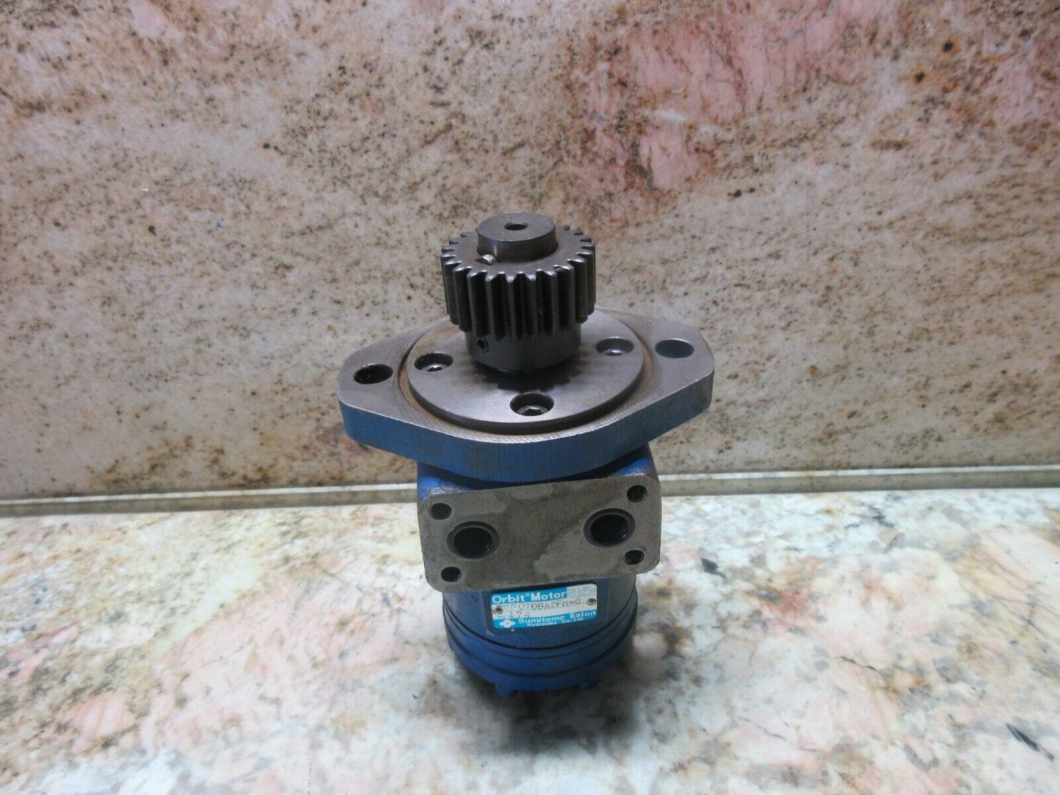 SUMITOMO EATON ORBIT MOTOR MODEL H-070BA2FM-G MFG 174 OKUMA LB-15 CNC LATHE