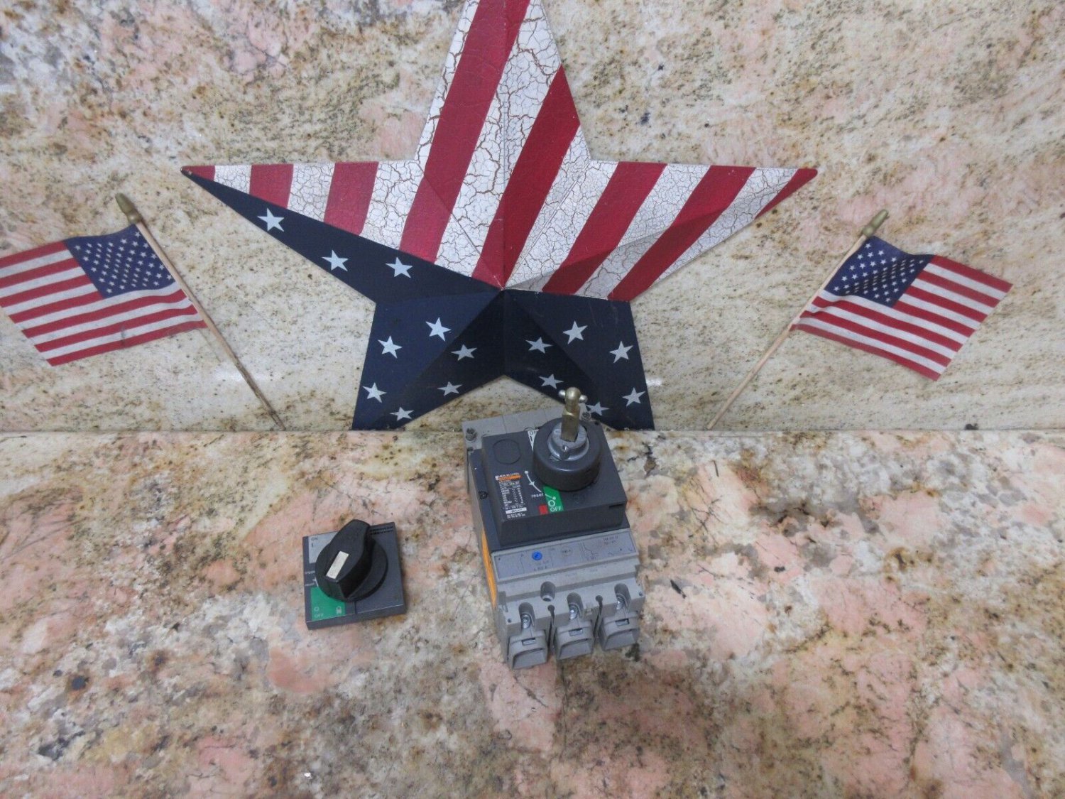 MERLIN GERIN COMPACT TRIP SWITCH NS100N 750V 994582A MAIN BREAKER POWER ...