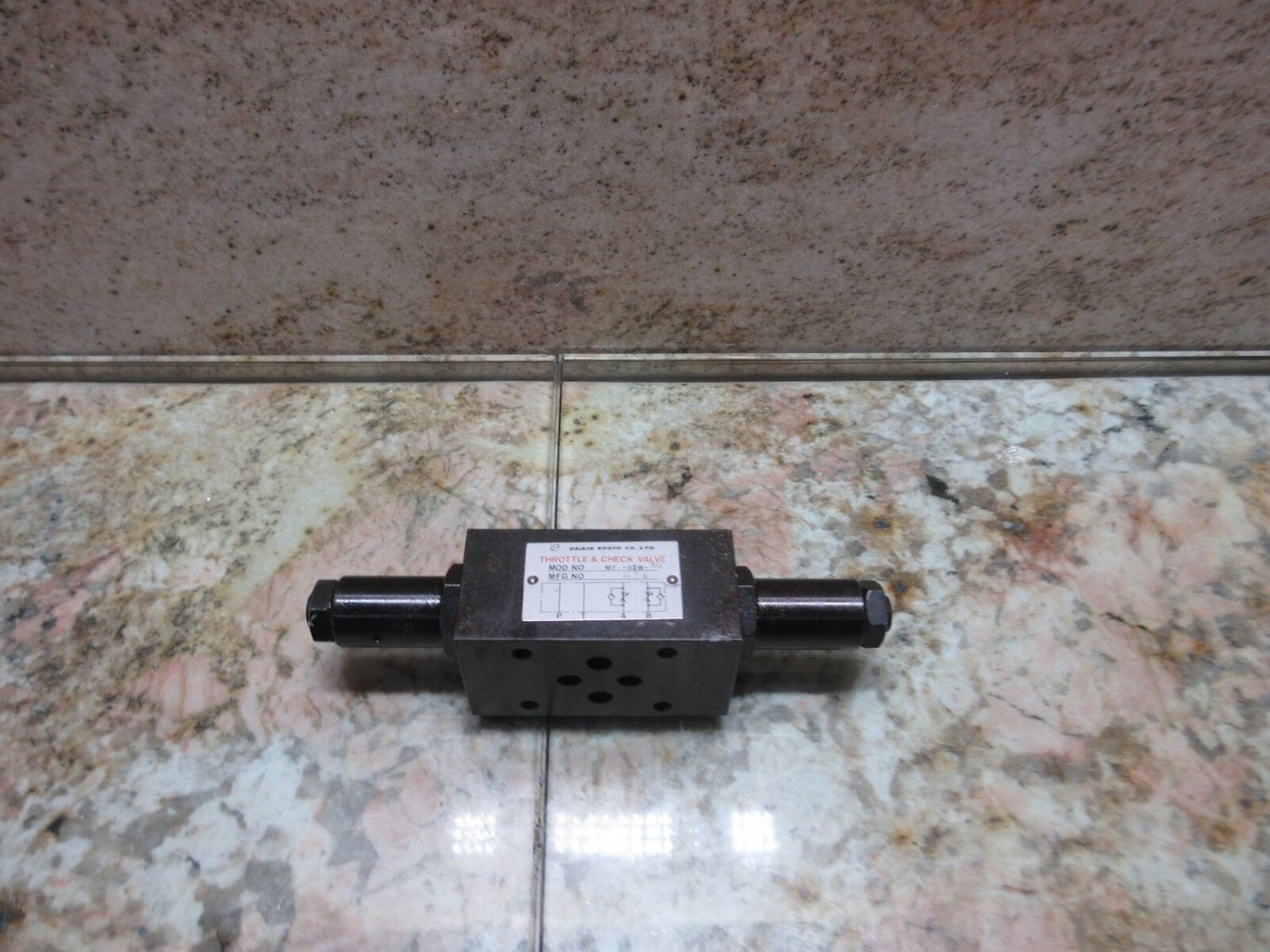 DAIKIN THROTTLE AND CHECK VALVE MT-02W-40 D44 CNC