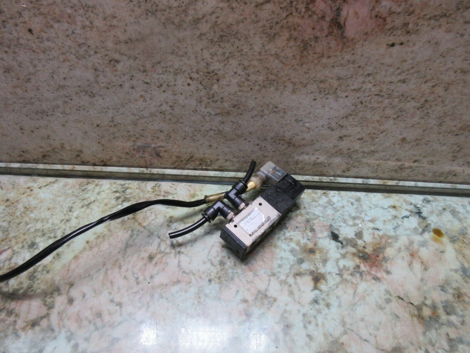 CKD VALVE UNIT 4KA210- HITACHI SEIKI