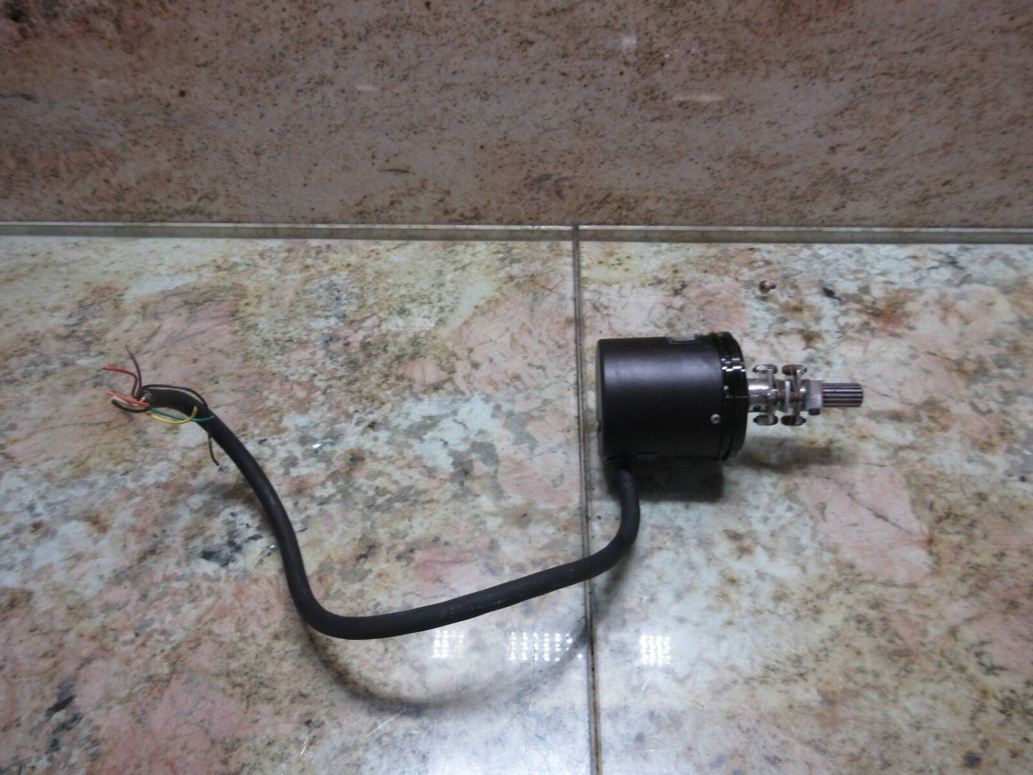 SUMTAK OPTCODER AT-001-0008 DC24V 8606-0382 MIYANO JNC-60 CNC LATHE ENCODER