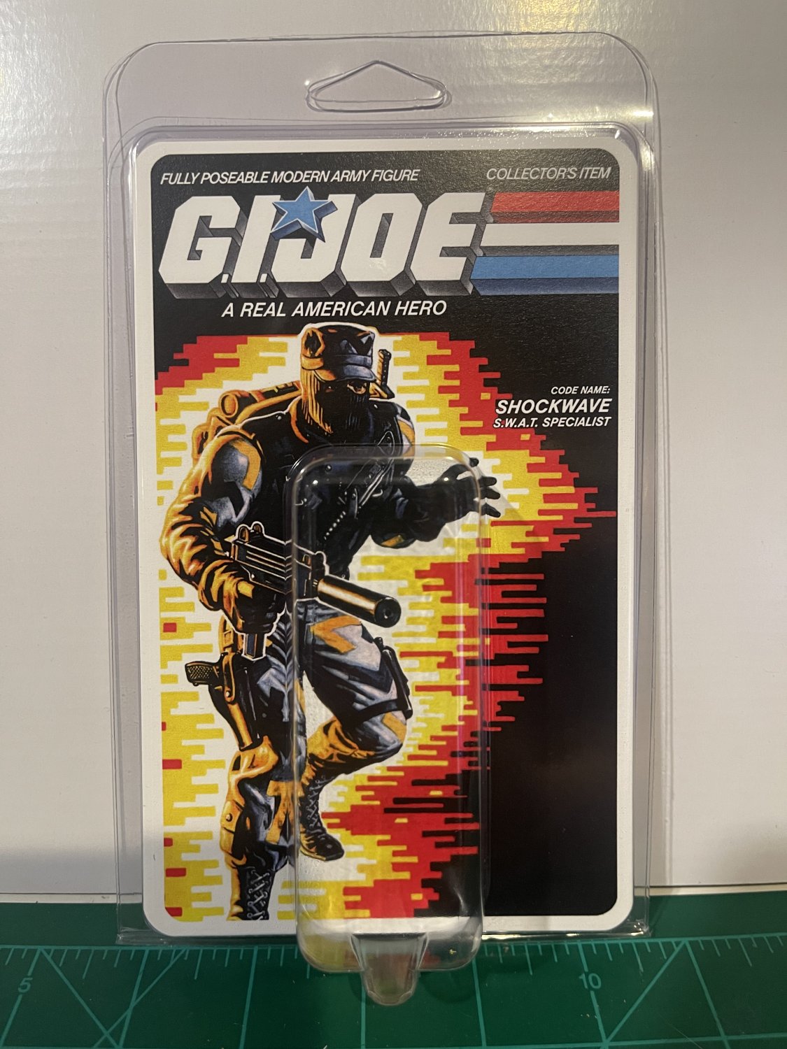GiJoe Shockwave Clamshell Display Case