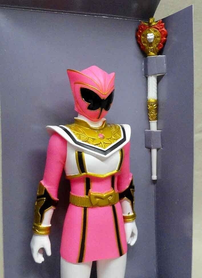 Bandai Power Rangers Sentai Hero Series: Magi Pink Figure