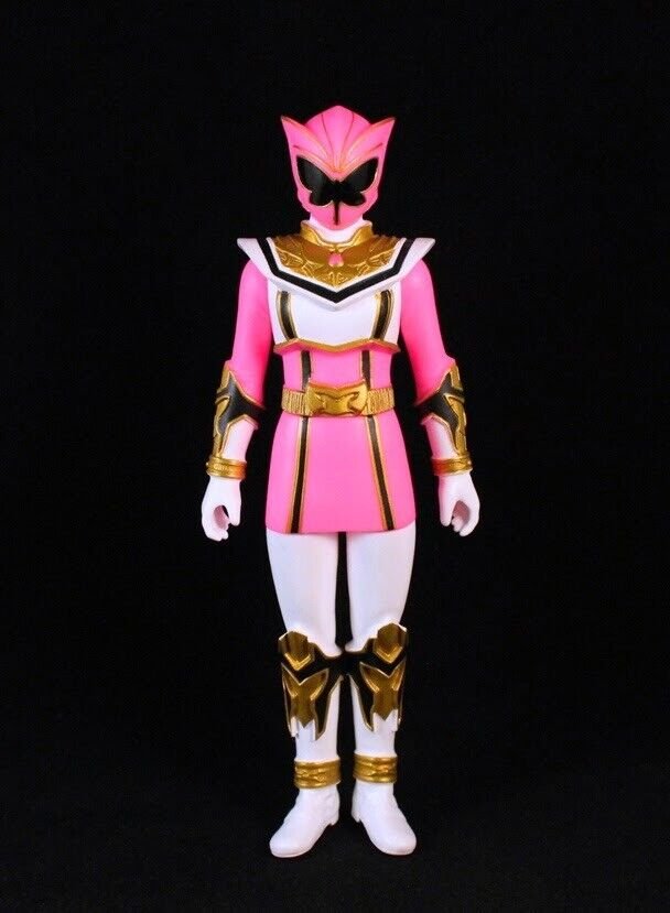 Bandai Power Rangers Sentai Hero Series: Magi Pink Figure