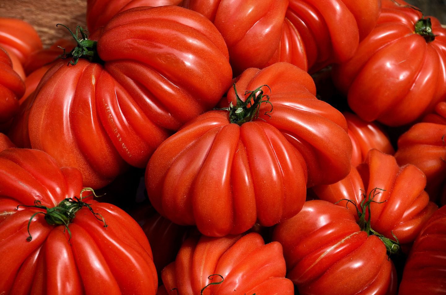 100 Zapotec Ruffled Bright Red Tomato Vegetable Seeds for Garden