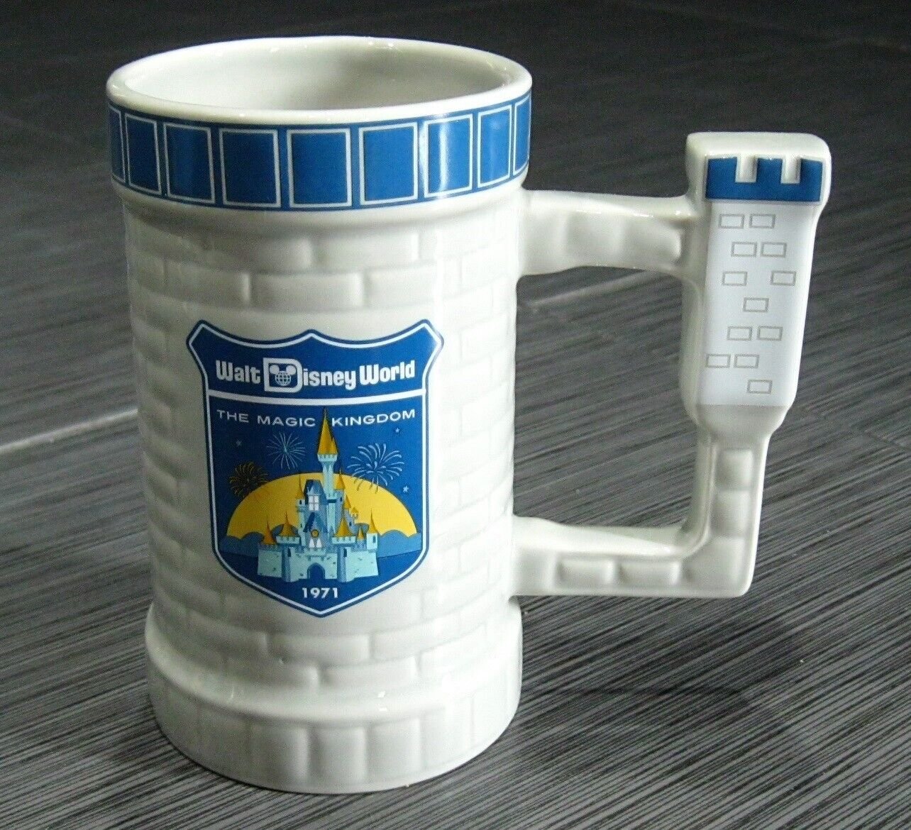 Walt Disney World/Parks The Magic Kingdom 1971 Castle Coffee Ceramic ...
