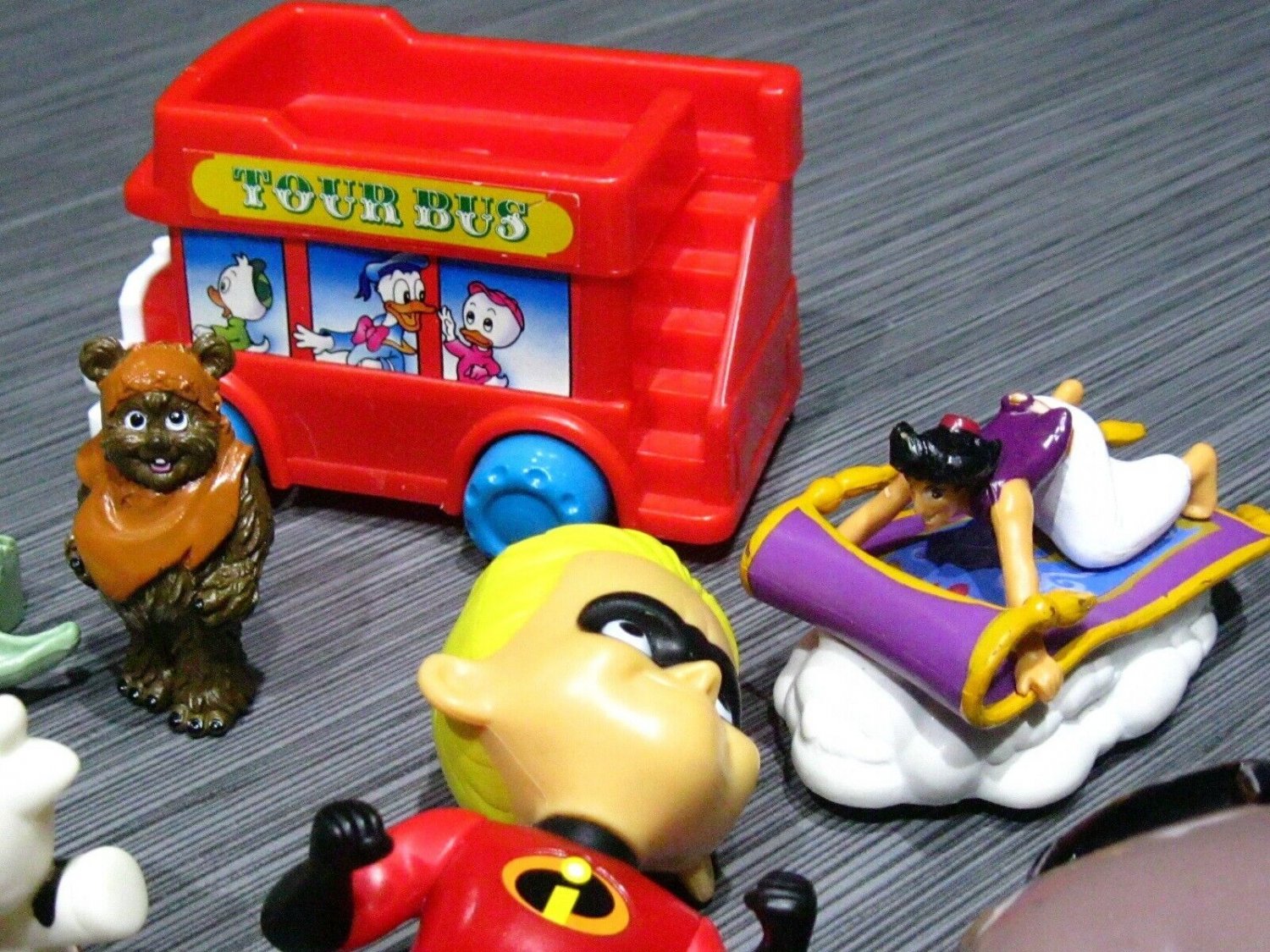 DISNEY TOY STORY Princess Incredibles Aladdin Misc Toy LOT some VINTAGE