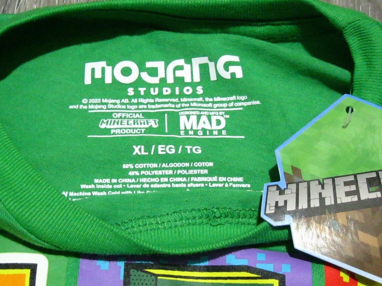 Mojang Studios MINECRAFT Graphic Long Sleeve Green T-Shirt NWT New w/Tag XL