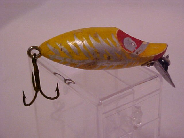 Vintage Heddon River Runt Fihing Lure