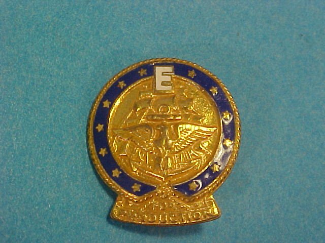 Enameled US Navy "E" for Production Pin