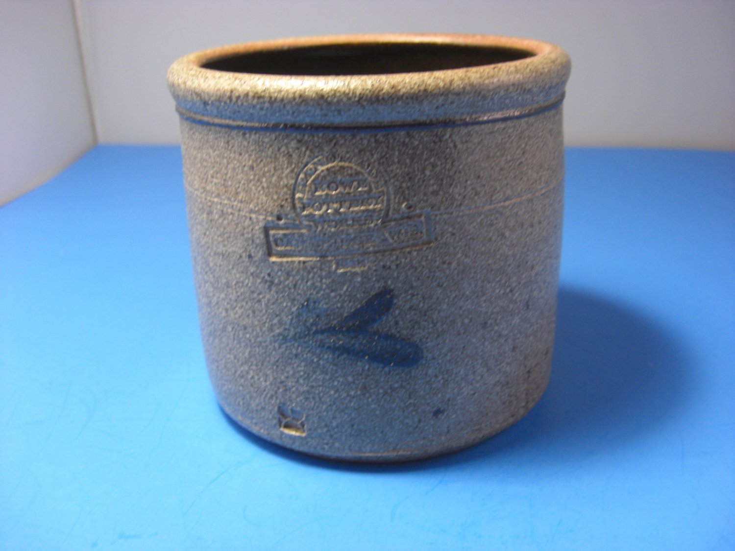 Rowe Pottery 1992 Crock with Heart
