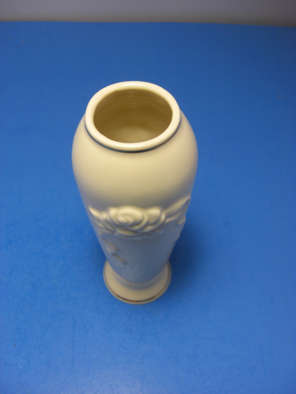 LENOX Bud Vase Embossed Roses Gold Trim