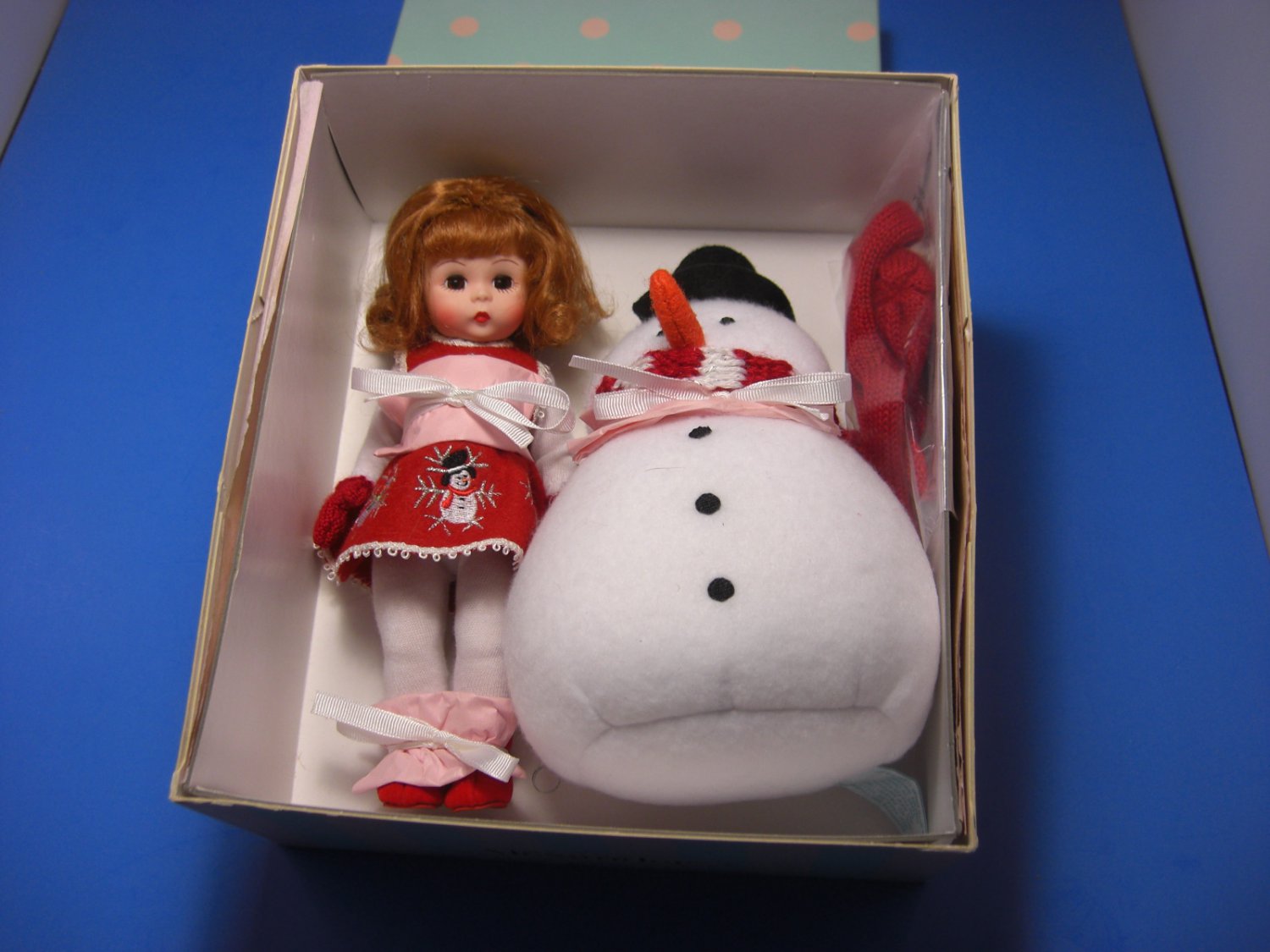 Madame Alexander Doll Wendy Builds a Snowman 8"