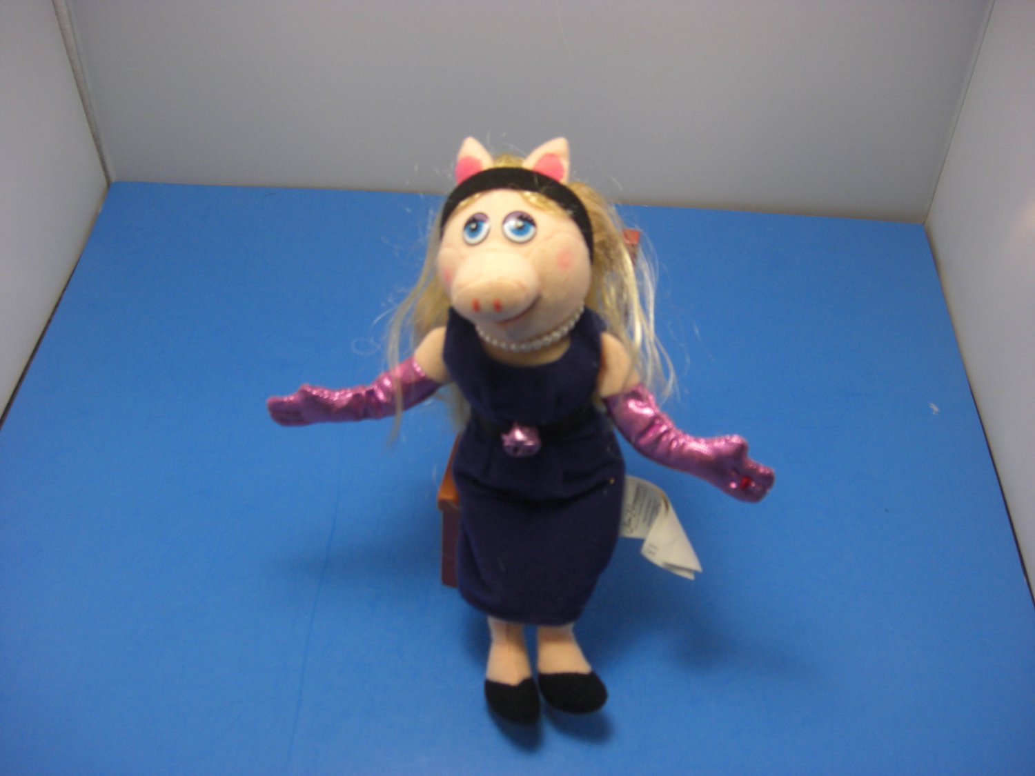 Miss Piggy 8 " Beanie The Muppets Jim Henson's the Muppet Show 2004 ...