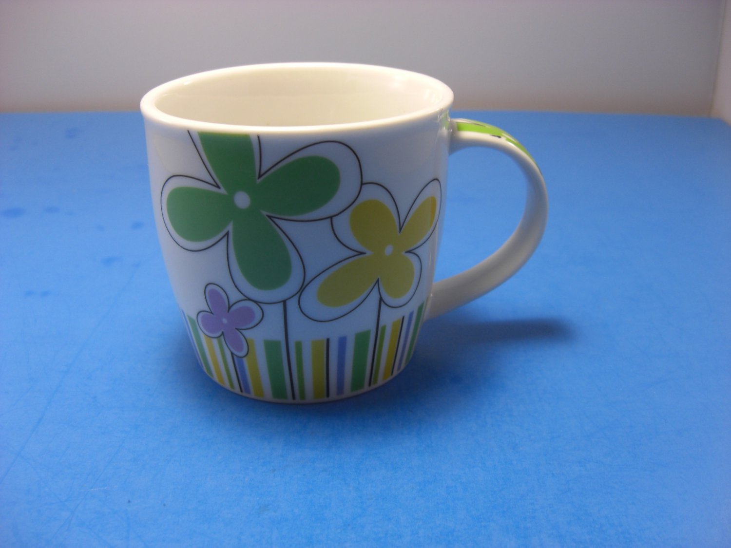VERDICI Design Floral Mug Fine Porcelain 12oz.