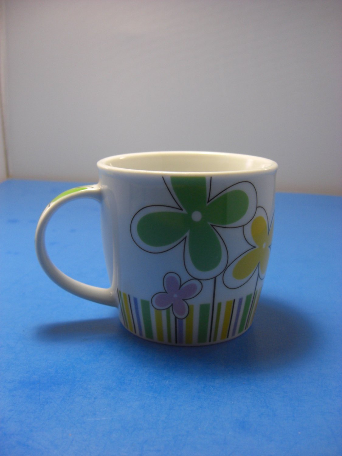 VERDICI Design Floral Mug Fine Porcelain 12oz.