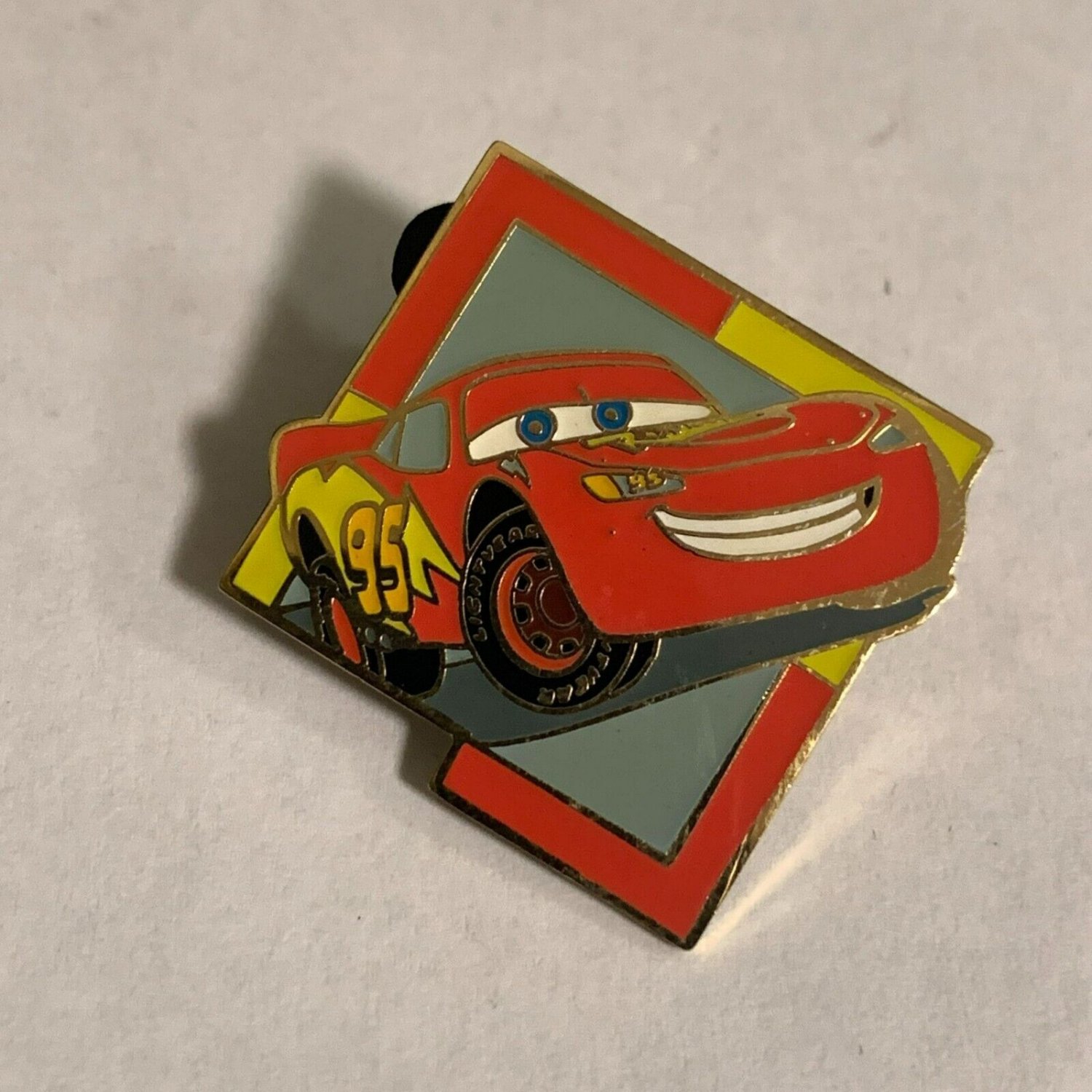 Disney Pin Lightning McQueen - Cars - Mickey's Pin Machine - 2007