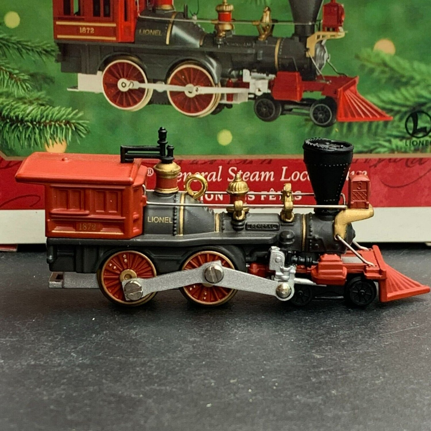 Lionel General Steam Locomotive Hallmark Keepsake Christmas Ornament - 2000
