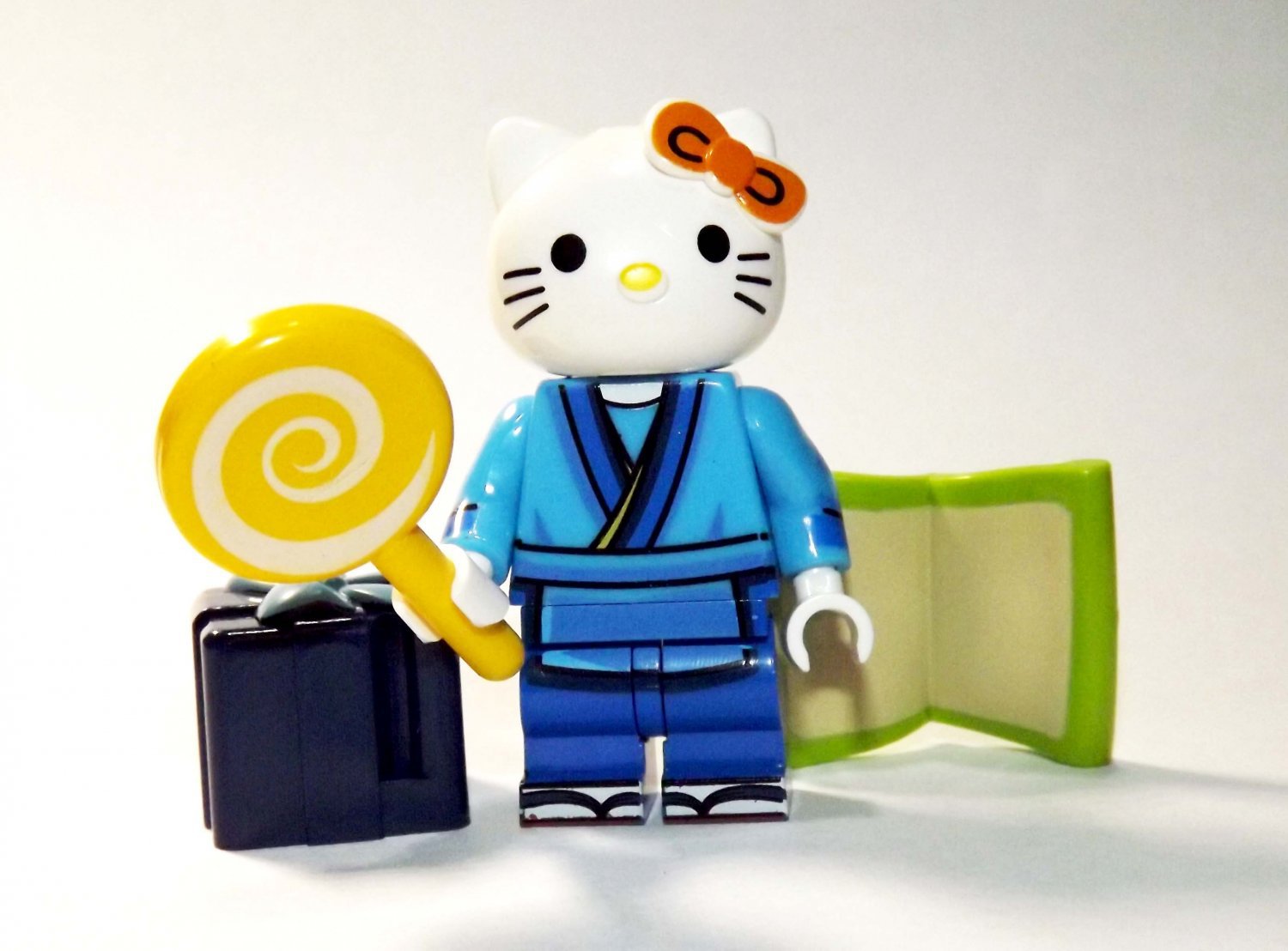 Hello Kitty Blue Outfit Cartoon Minifigure