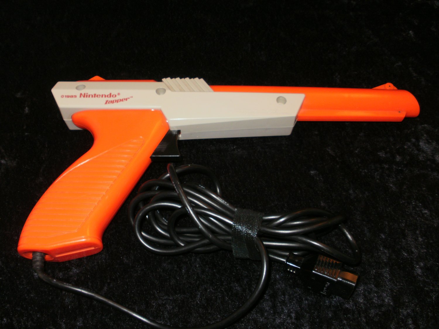 Nintendo Zapper Light Gun - Nintendo NES - Orange(7)