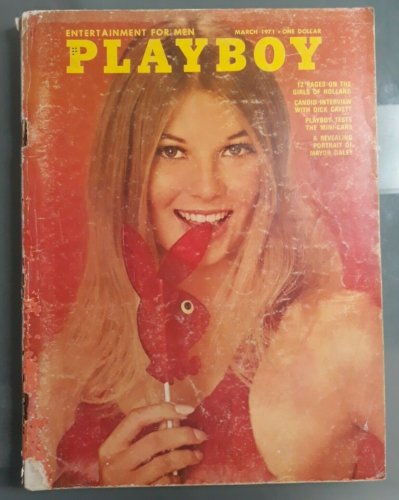 Playboy Magazine March 1971 - Peggy Smith Cynthia Hall Dick Cavett Cherie