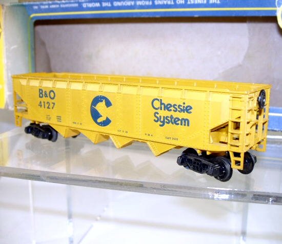 AHM HO Scale Chessie System 41FT. Open-Top 4-Bay Hopper#B&O4127