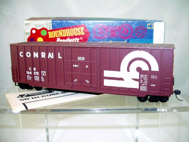 Roundhouse HO Scale Conrail 50Ft. Hi-Cube Rib-Side Box Car#CR164372