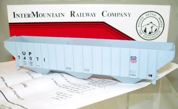 InterMountain HO Scale Union Pacific 55Ft. PS 3-Bay Covered Hopper Kit ...