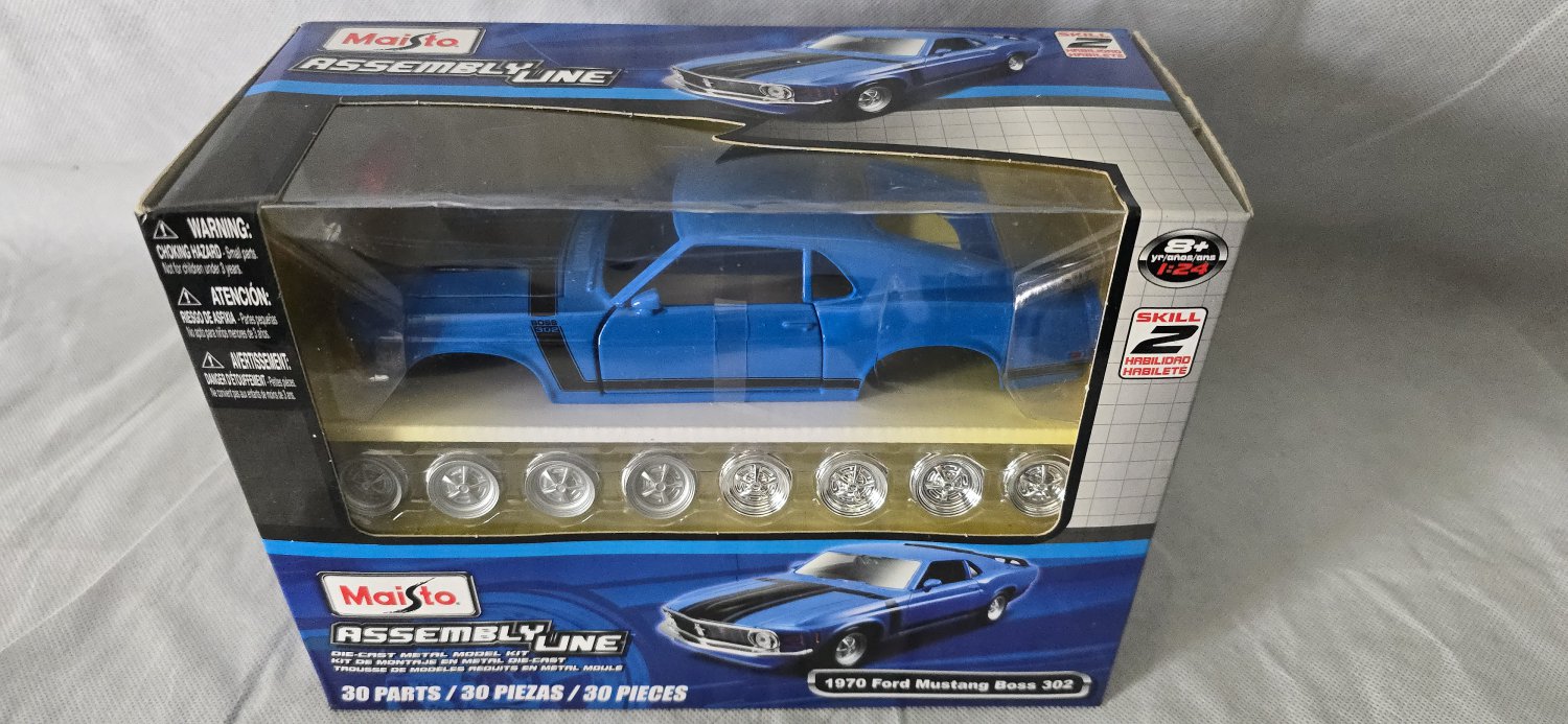 Blue 1970 Ford Mustang Boss 302 Maisto Assembly Line Diecast Metal ...