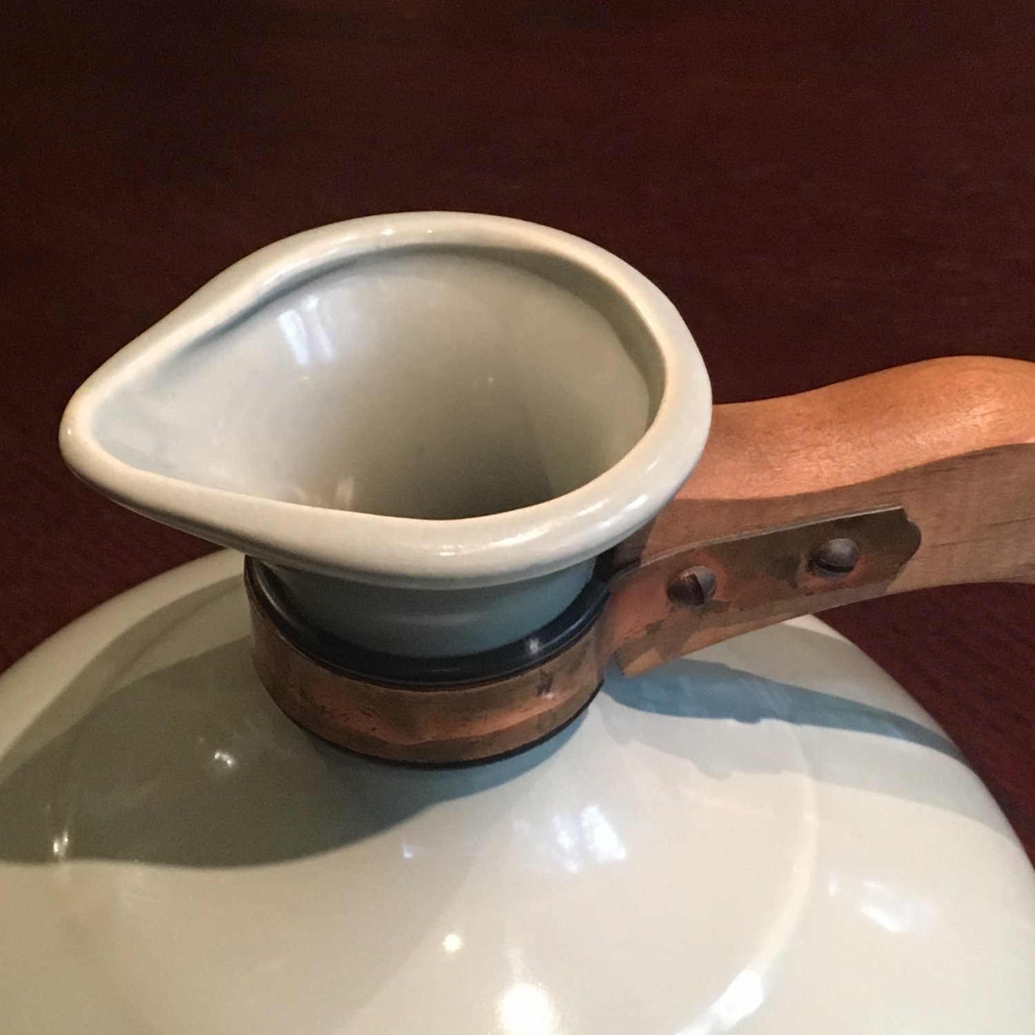 Vintage Bauer Olive Green Pitcher Carafe with wooden handle USA Los ...