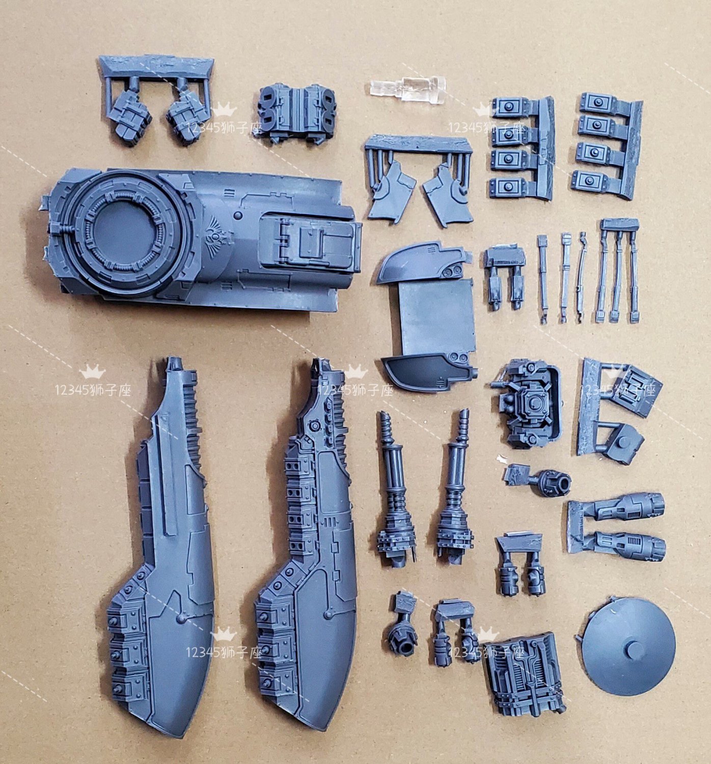 Legio Custodes Coronus Grav-carrier YY-F942