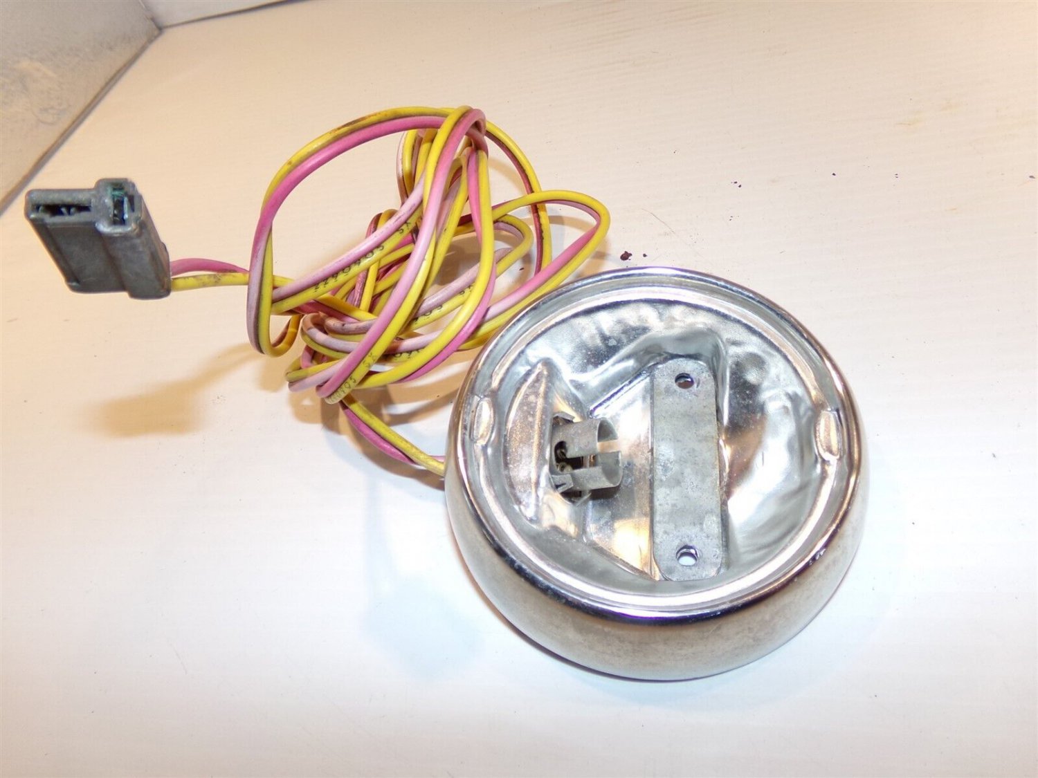1963 Dodge Dart Plymouth Valiant Dome Light Assy OEM 2290905 64 65 66