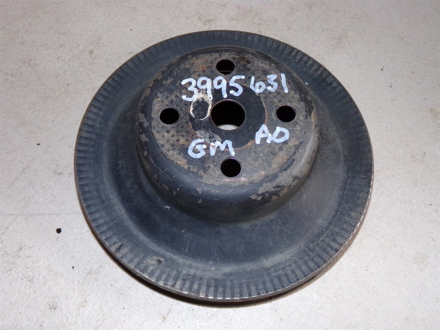 1970 Chevrolet Chevelle Malibu Water Pump Pulley 3995631 OEM 396 402 454 BB