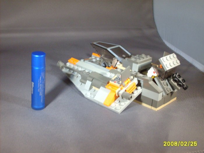 Star Wars Luke Grey Snowspeeder, Pilot & Dak Co pilot Lego Legos set